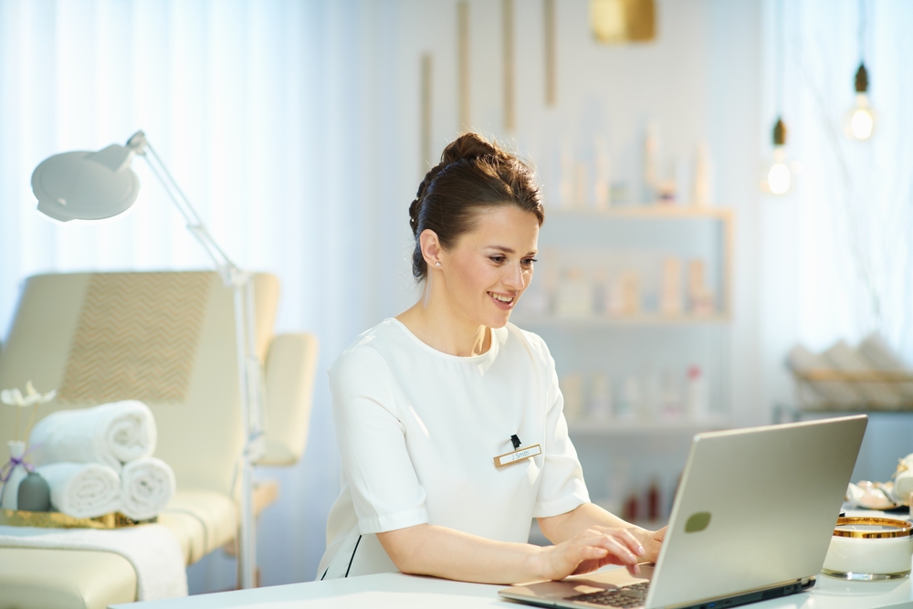 What Is a Salon Management Software? - It's All SAVVY